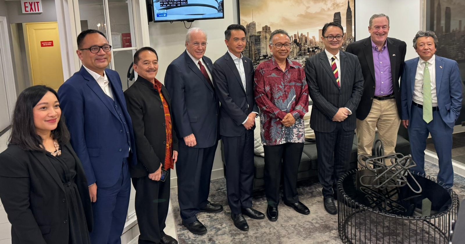 Gallery – Outlook Indonesia