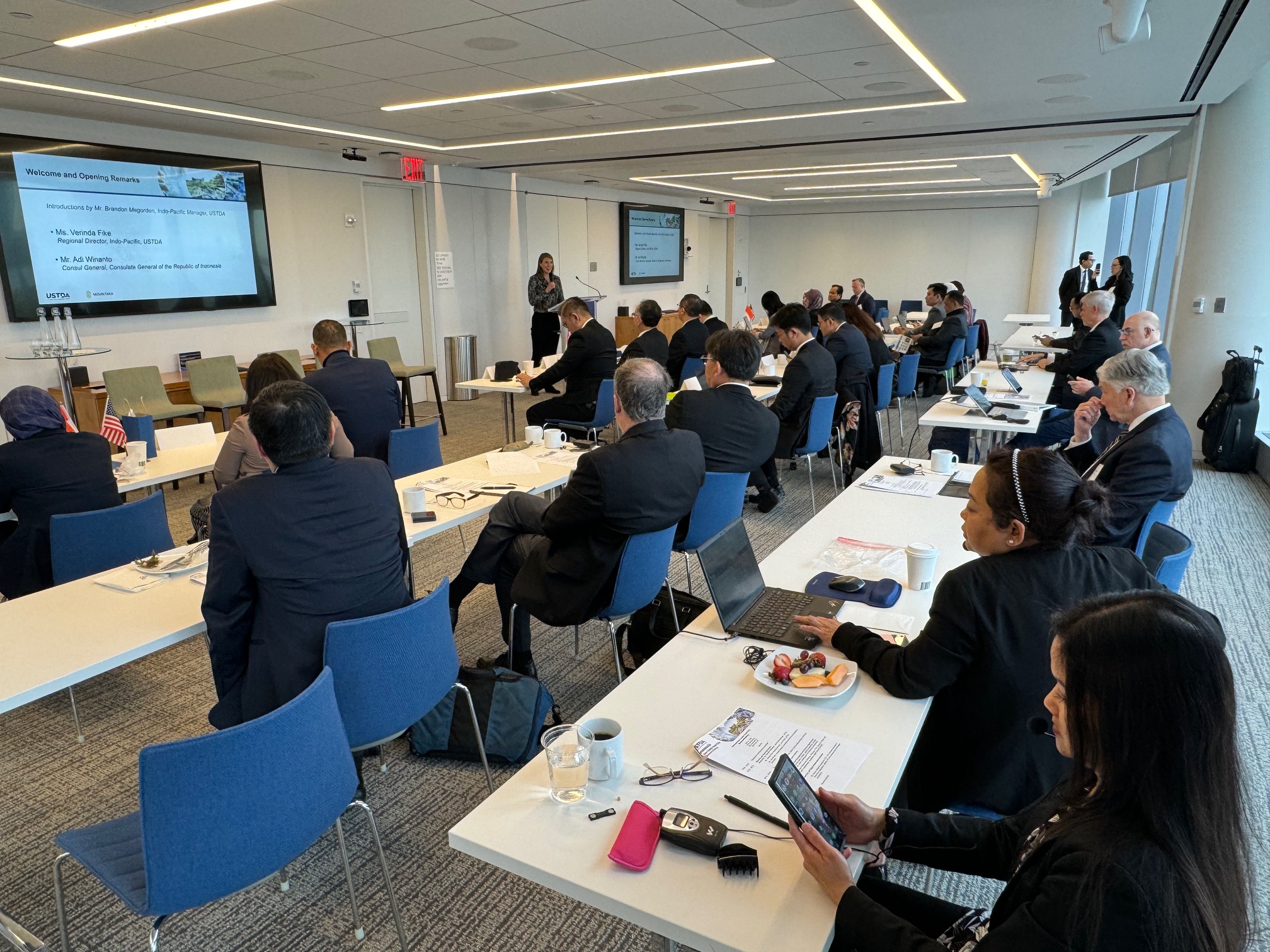 Gallery of Events and Activities – Outlook Indonesia